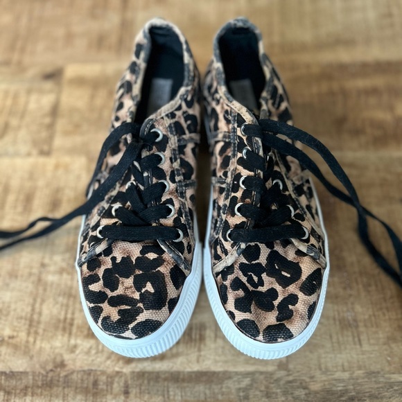 Steve Madden | Shoes | Steve Madden Emmi Leopard Print Platform Sneaker ...